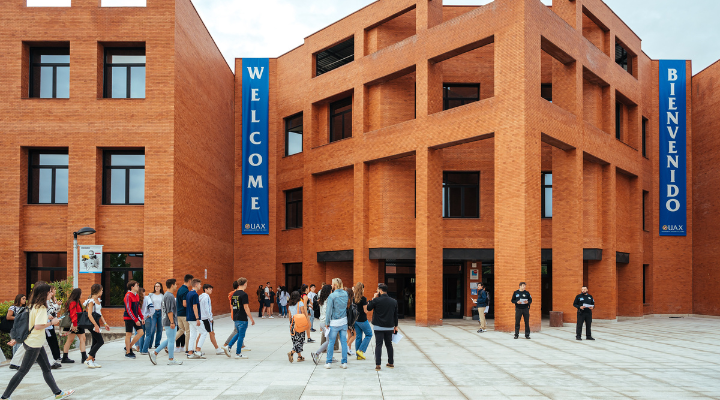 La Universidad Alfonso X el Sabio da la bienvenida a los cerca de 8.000 ...