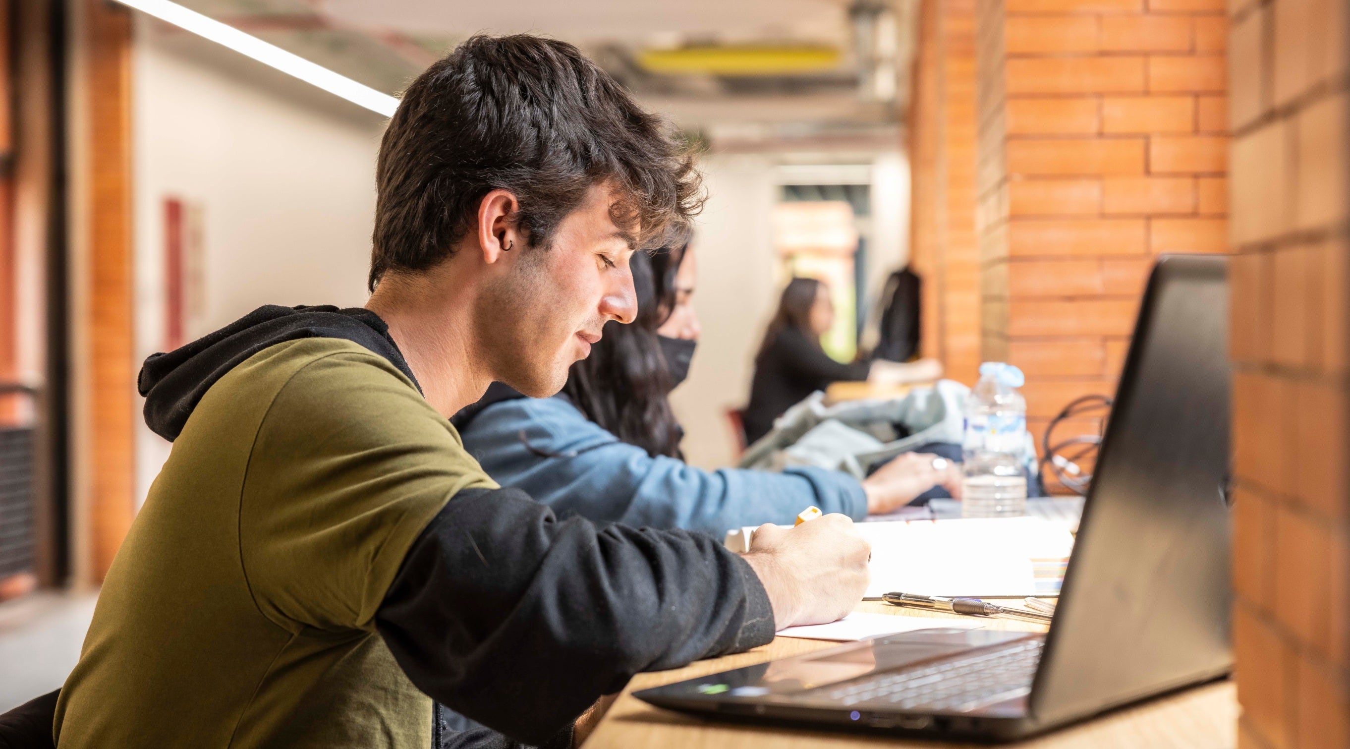 Grado ADE Madrid (Administración y Dirección de Empresas) - UAX